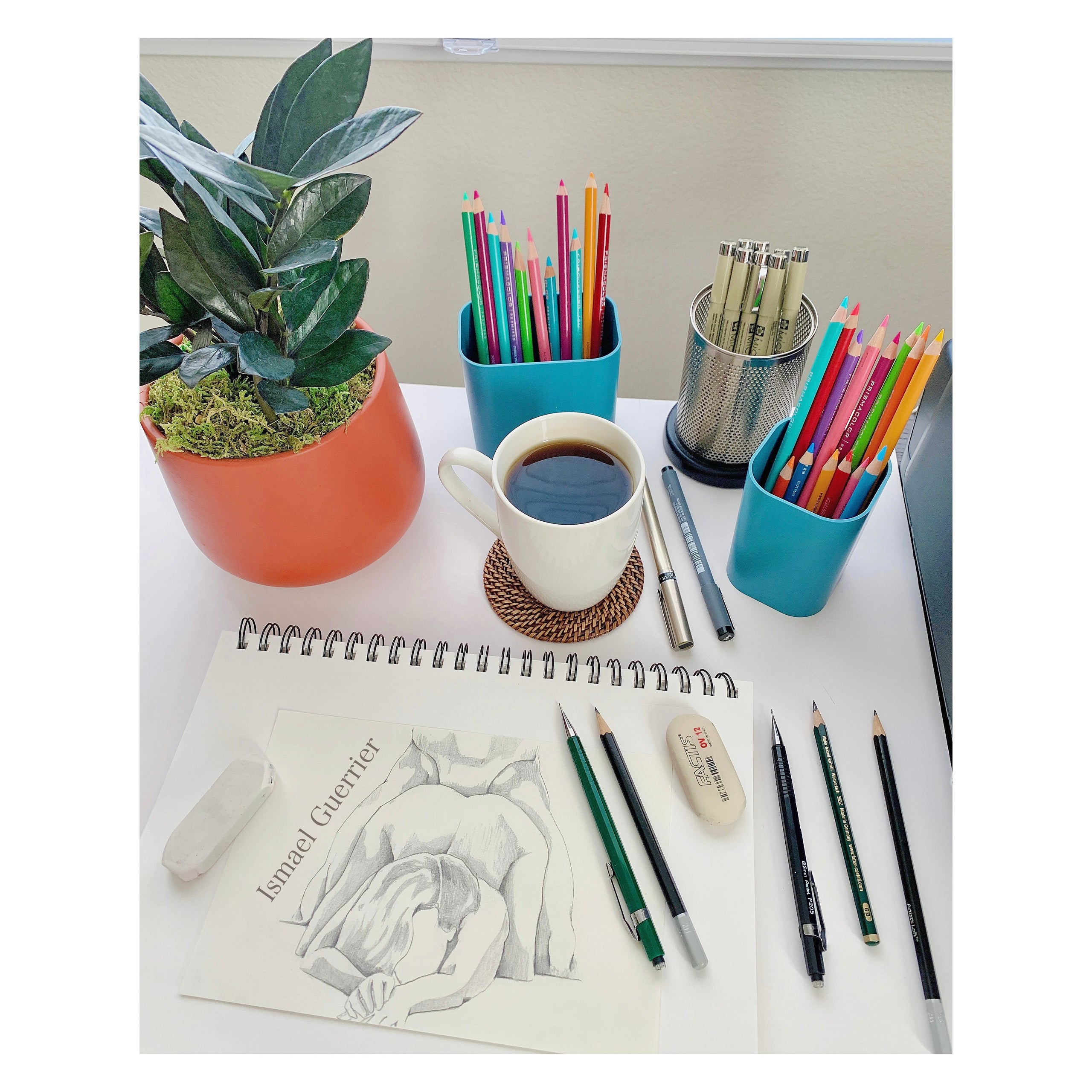 Behind Her #16 - Moonlight Version - Drawing Desk | Ismael Guerrier Art