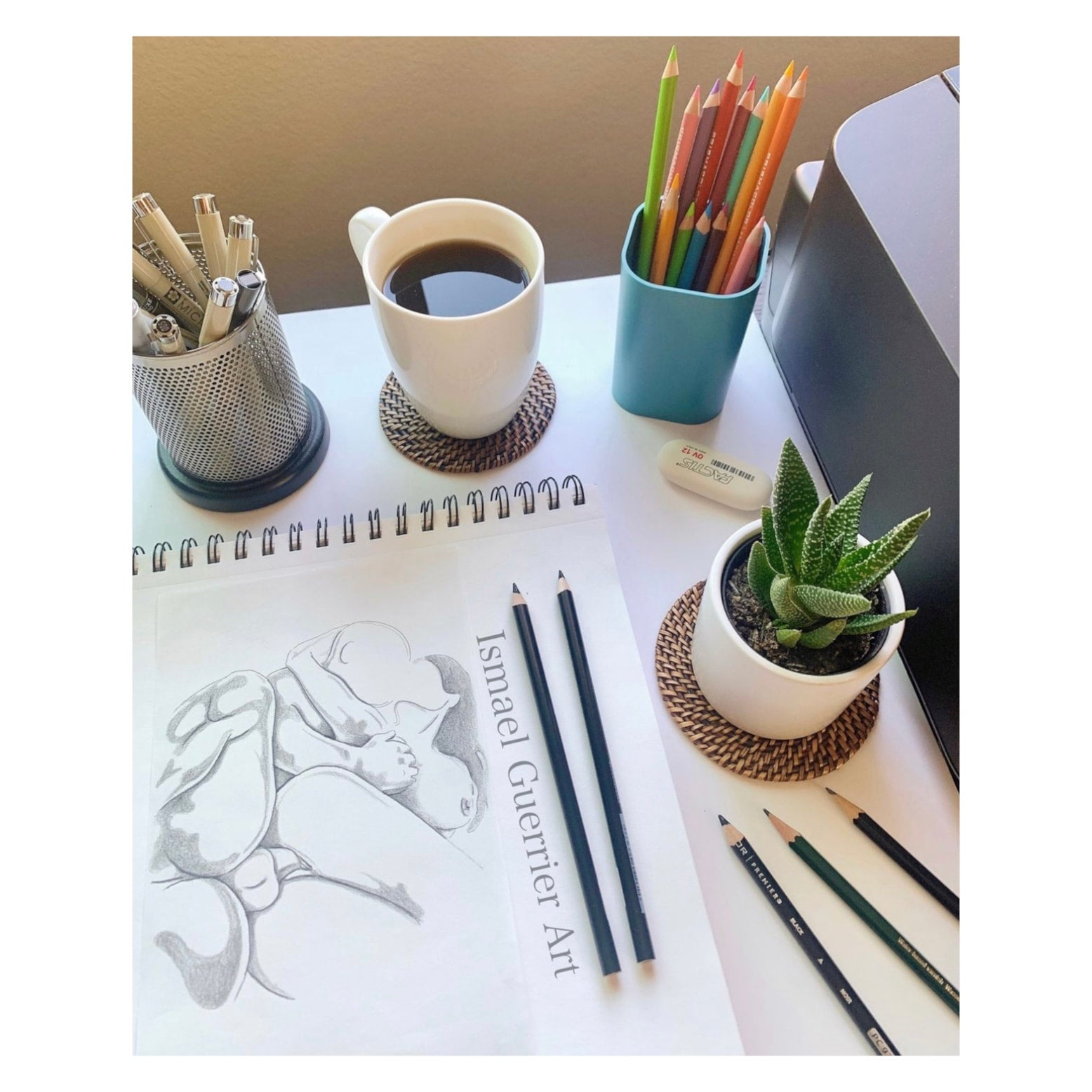 Loving Her Elegantly & Calmly #4 - Drawing Desk | Ismael Guerrier Art