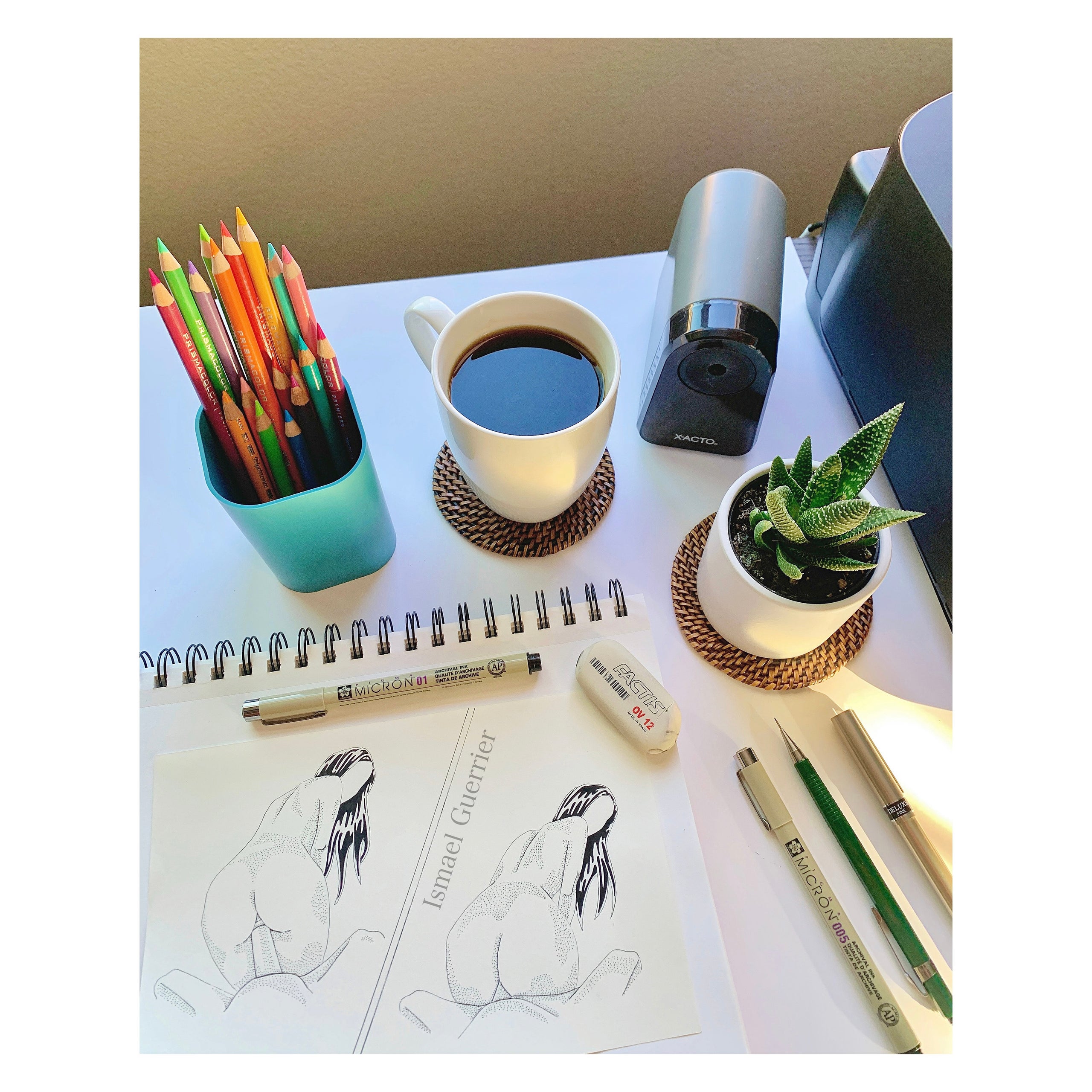 Sitting Down #2 - Oceanic Version - Drawing Desk | Ismael Guerrier Art